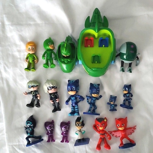 Hasbro | Toys | 7pc Pj Masks Action Figure Toy Catboy Gekko Owlette ...